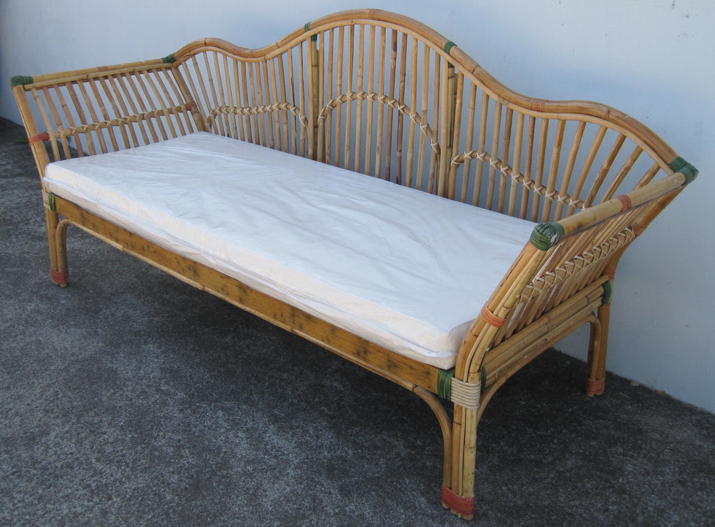 7628 Wholesale Rattan Oz Daybed with Cushion on Wooden Frame – Radiant ...